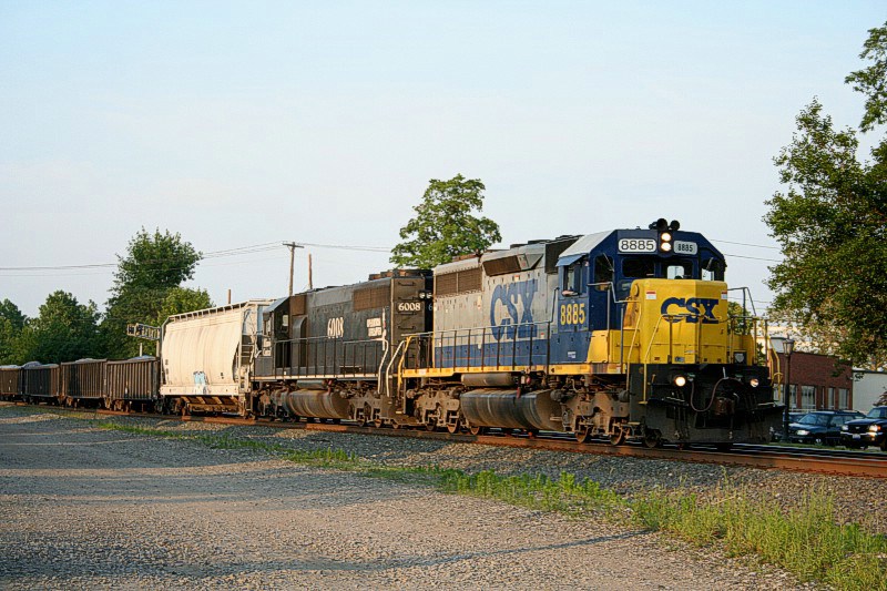 CSX 8885